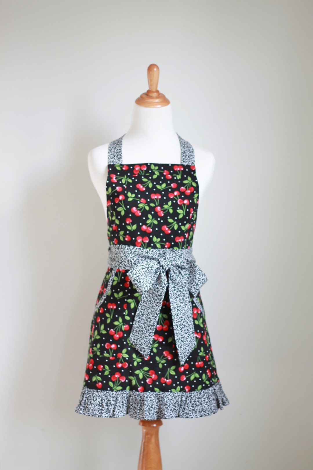 Apron PDF Pattern Women's Full and Half - the CRAZY DAISY - Instant ...