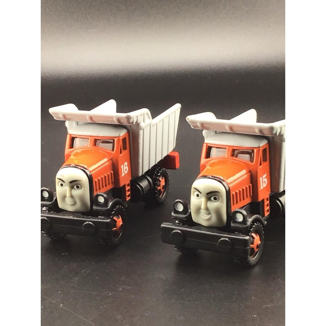 Thomas Friends Train Take N Play Along Metal Monty & Max Dump Trucks 15 ...