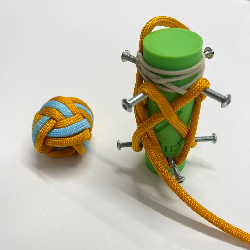Paracord Woggle - Etsy