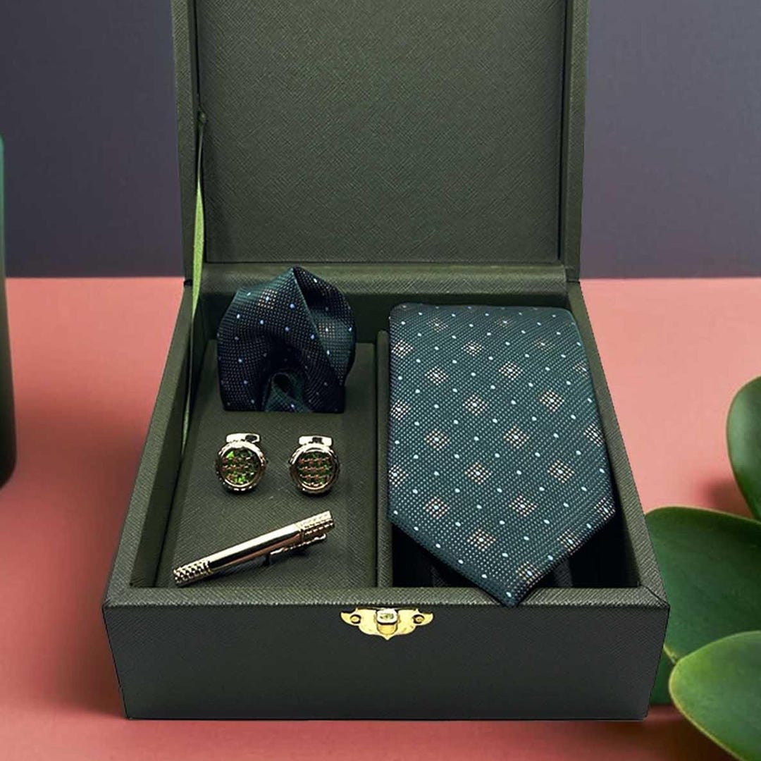 Luxury Mens Accessory Gift Set Green Tie, Cufflinks, Tie Clip, and ...