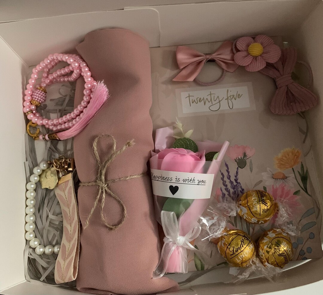 Hijab Gift Set, Keychain, Scarf, Prayer Beads, Chocolate - Etsy