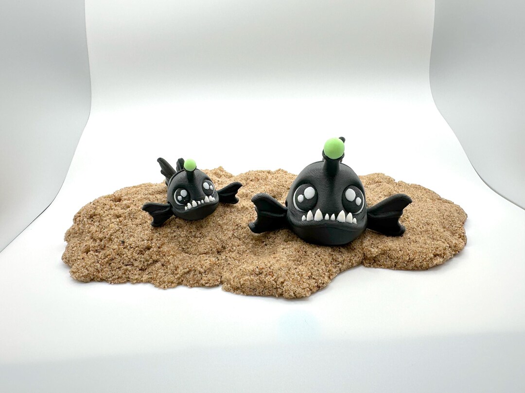 3D Printed Angler Fish: Articulated Desk Decoration - Etsy