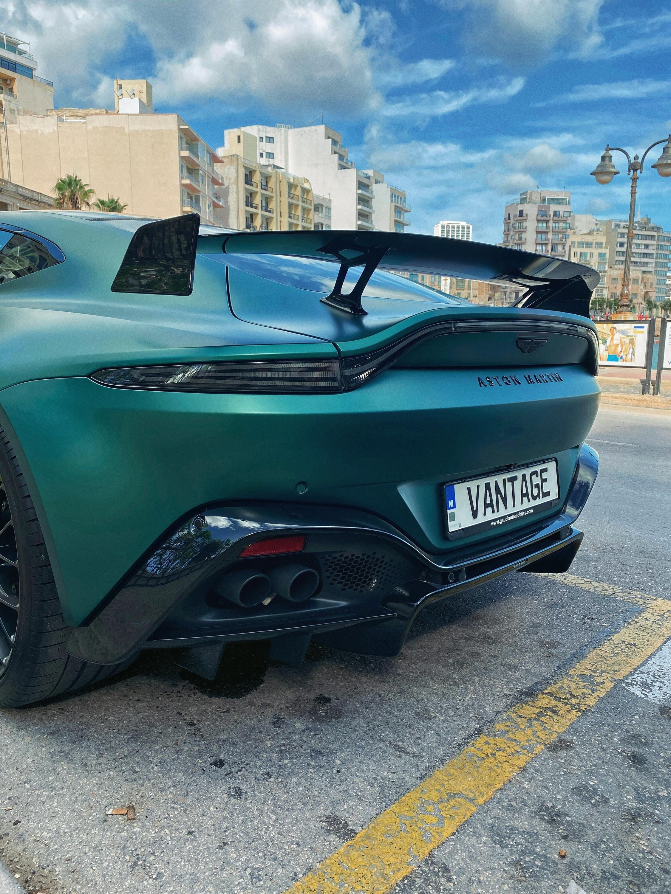 LUXURY - Aston Martin Vantage 2018 - 2025 Real Carbon Fiber F1 Rear ...