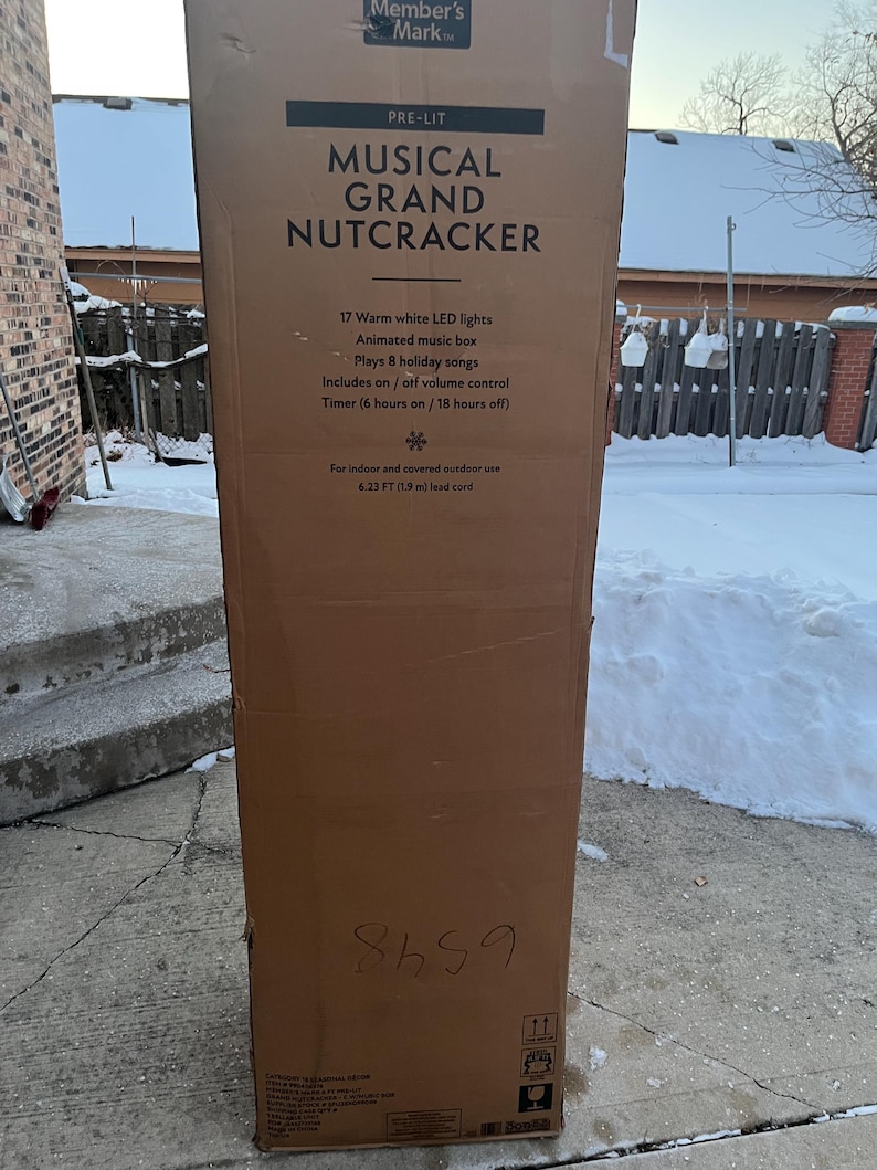 Member's Mark Giant Sized 6' Pre-lit Grand Nutcracker With Music Box ...