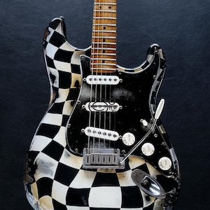 1994 Fender 40th Anniversary the Distorted Checkered American ...
