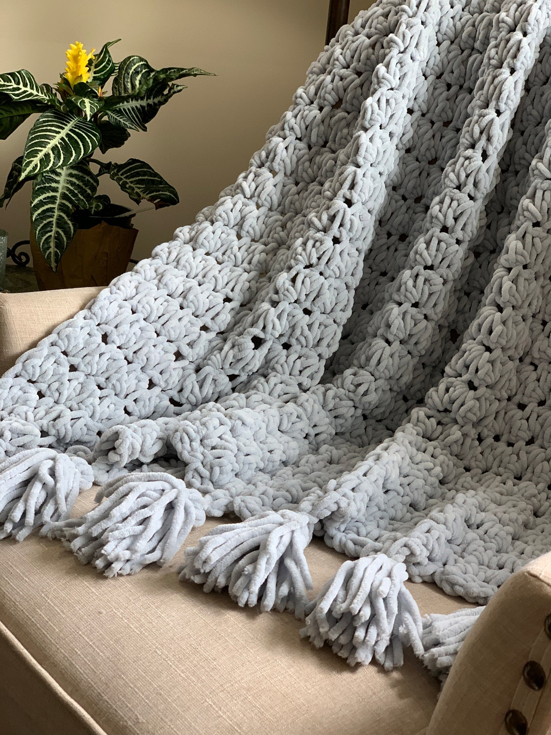 Crochet Blanket Pattern, Easy Chunky Crochet Throw Pattern With Video ...