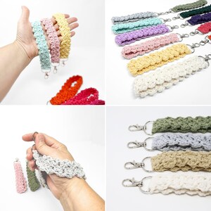 Every Day Wristlet Keychain Crochet Pattern – A Quick Crochet Gift Idea ...