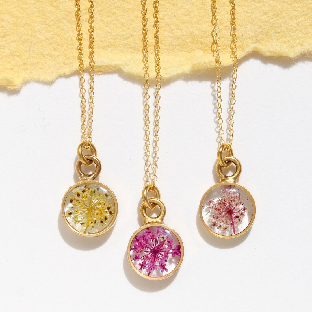 Pressed Flower Round Floating Necklaces Queen Anne's Lace - Etsy