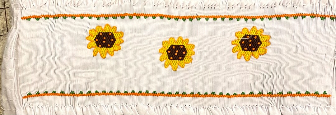 Smocked Sunflower Inset: Ready to Use, White Background (12x3 Inches ...