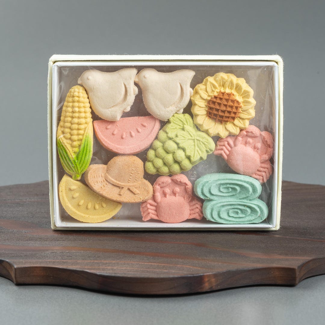 Shimizu Kaho Osaka Higashi Dry Confectionery: "natsu-dayori (summer ...