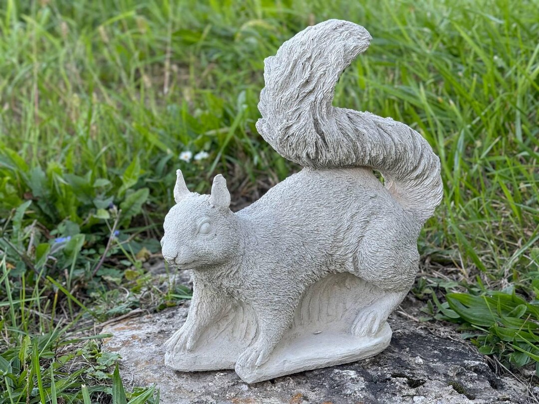 Squirrel Statue 11 In, Garden Squirrel Concrete Sculpture, Outdoor ...