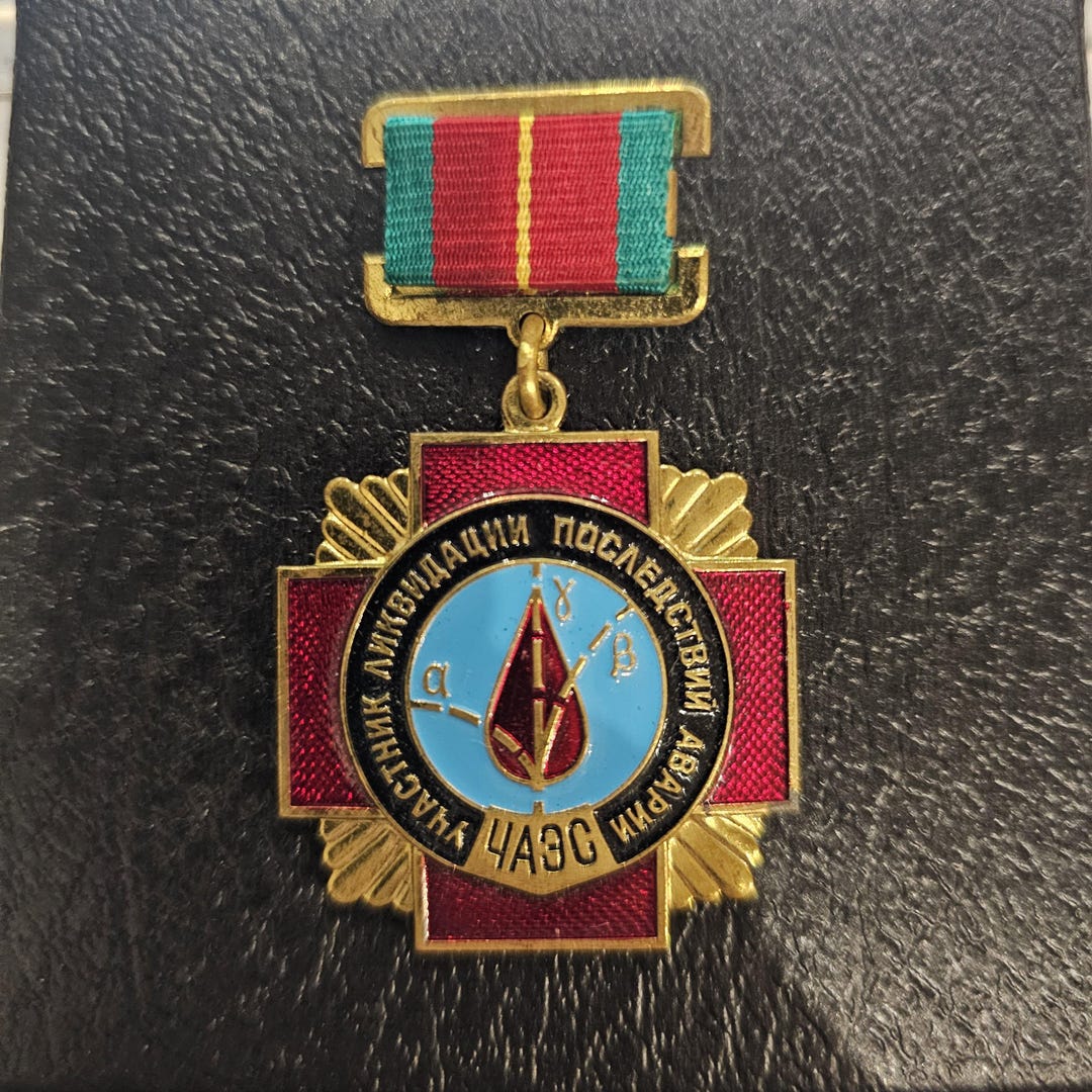 Original Soviet Ukrainian Chernobyl Medal USSR Metal Badge Awards ...