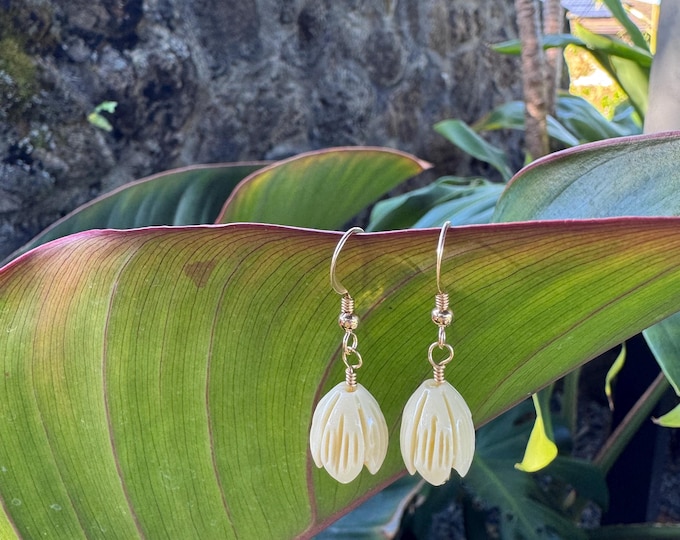 Pikake Necklace and Drop Earrings Set - Etsy