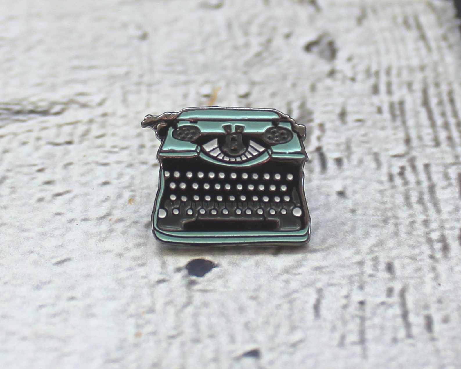 Typewriter Pin Vintage Typewriter Enamel Pin Writer Gift | Etsy