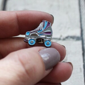 Roller Skate Pin, Enamel Lapel Pin, Soft Enamel, High Top Roller Skate ...
