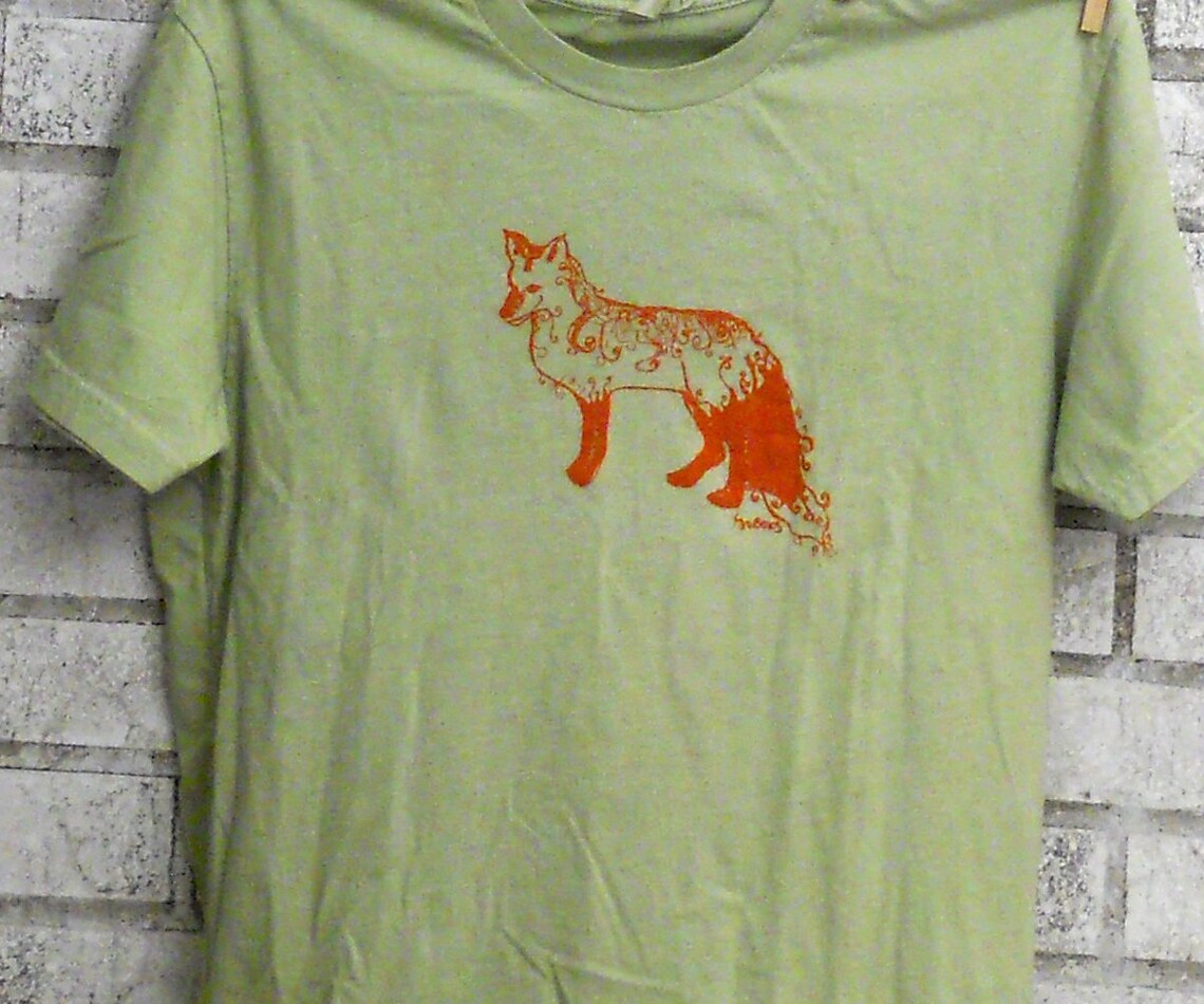 Mens T Shirt Woodland Fox Cotton Crew-neck Tshirt in Apple Green ...