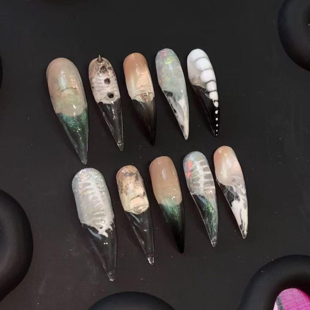 Dragon Claw Spine Press-on Nails | Wolf Claw Armor | Dragon Claw ...