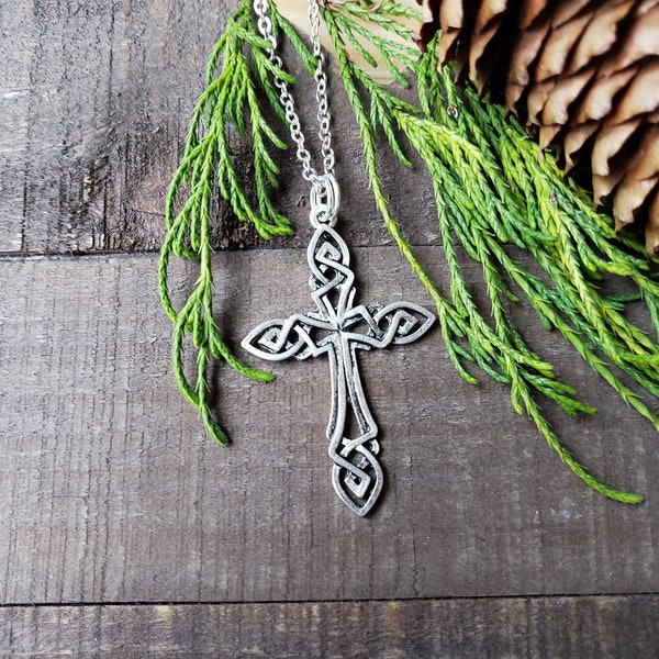 Antique Celtic Cross Necklace - Etsy