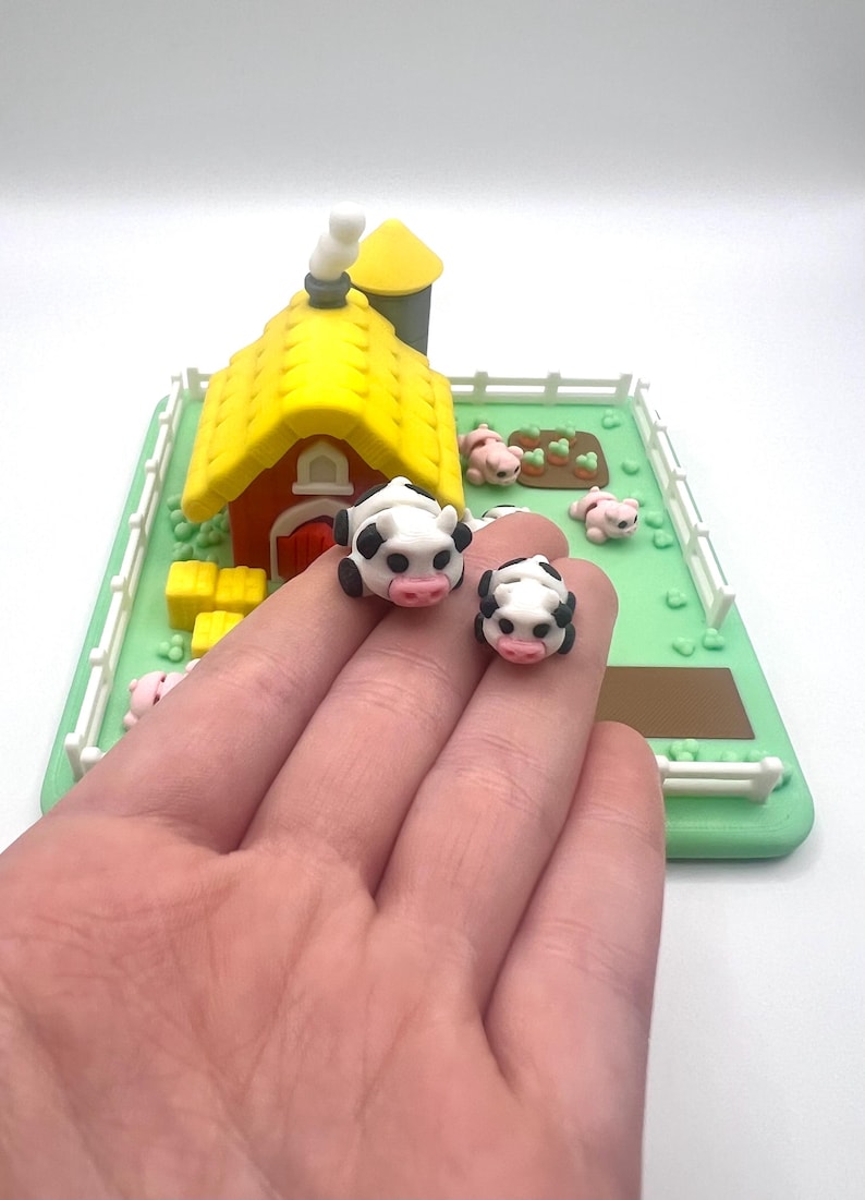 3D Printed Farm Animal Barn: Cow & Pig Family Fidget Toy - Etsy