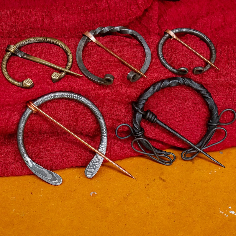 Vintage Medieval Scarf - Etsy