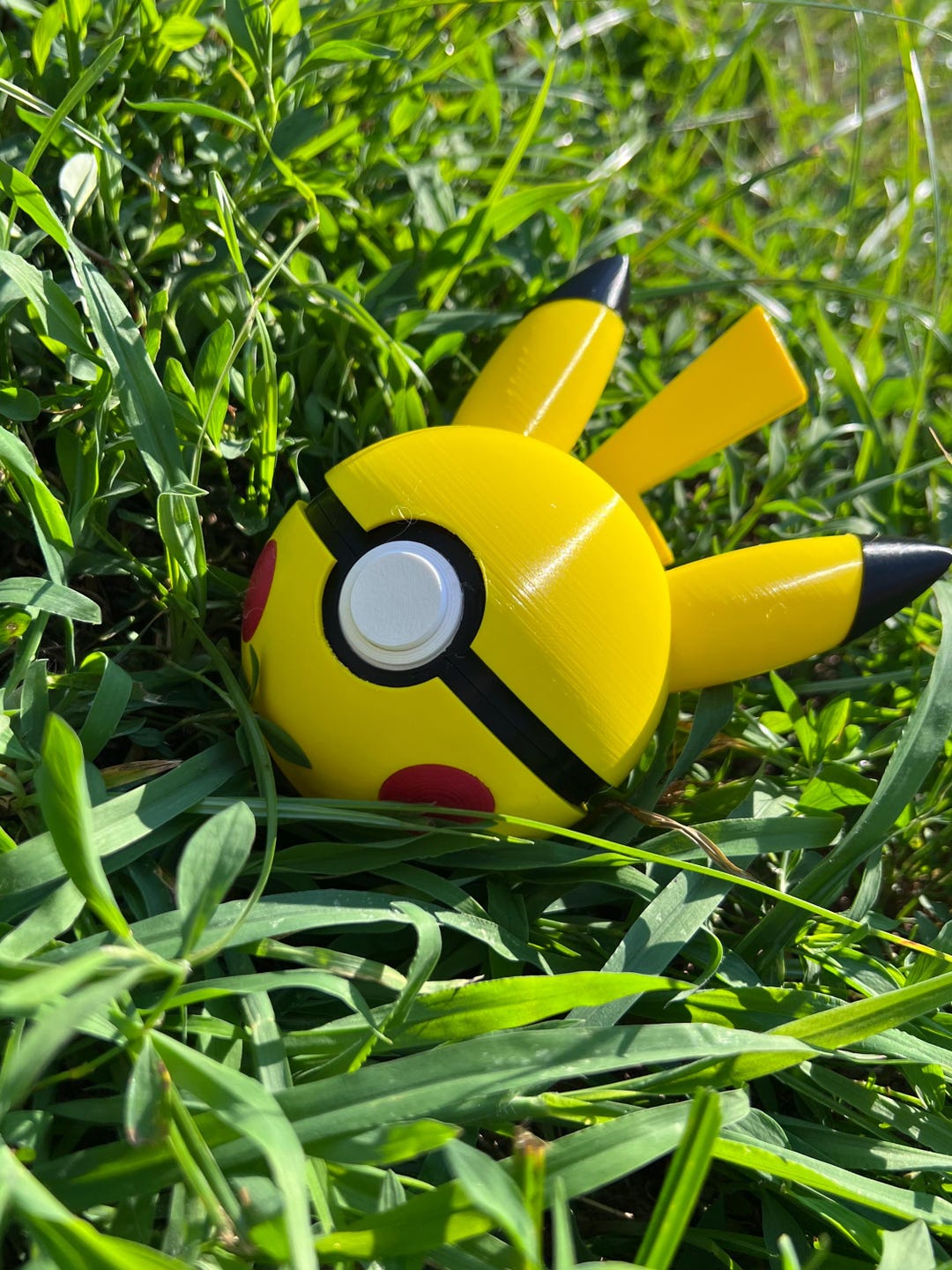3D Printed Pikachu Poké Ball – Fun Collectible Display Piece - Etsy
