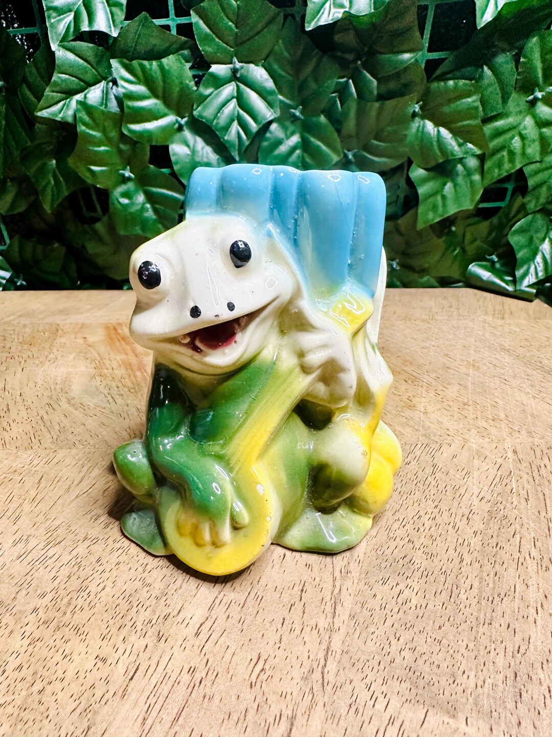 Ceramic Frog Planter Vase Hallow Tulip Flower Handmade & Hand Painted ...