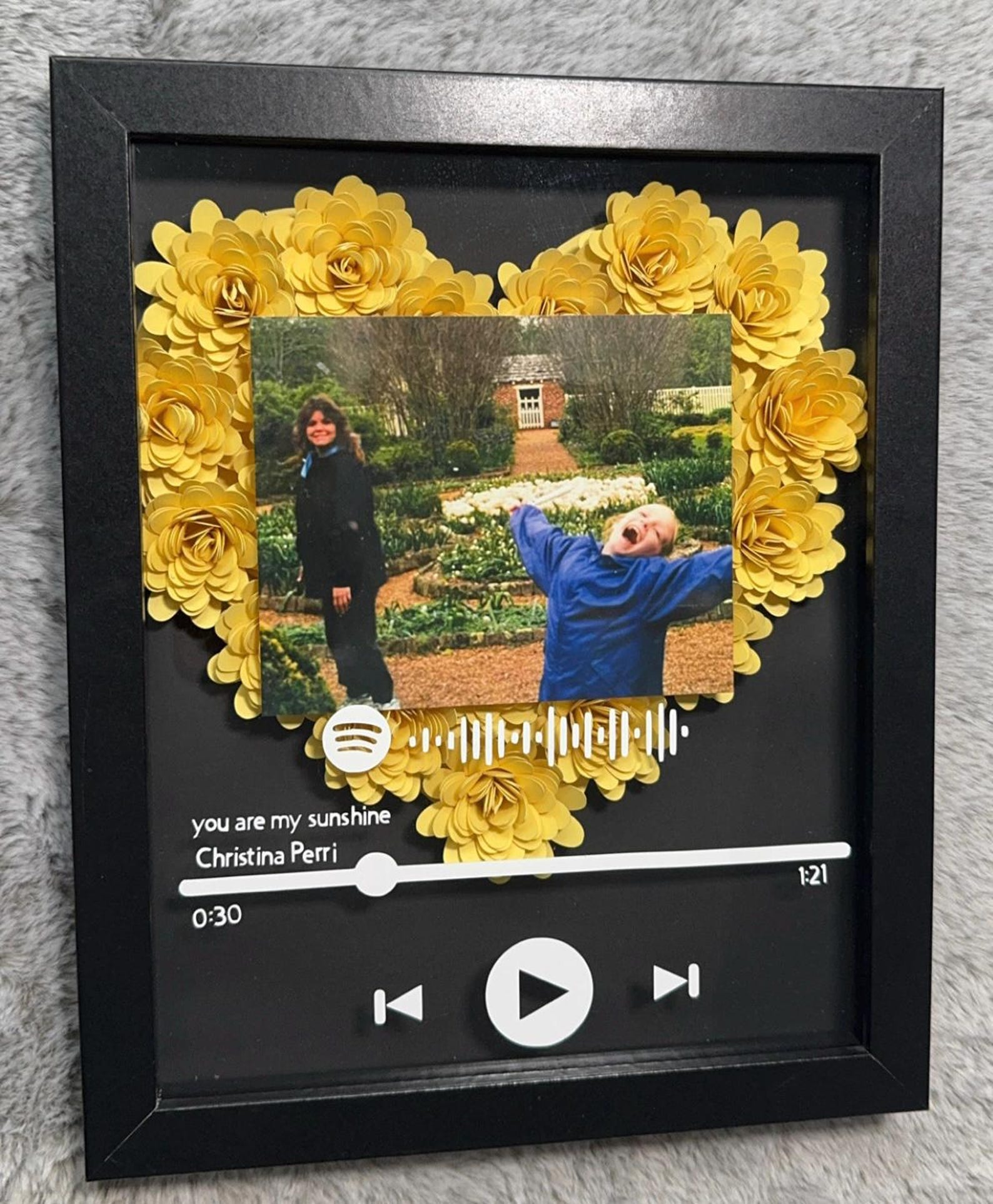 Heart Shaped Song Shadow Box, Song Shadow Box, Paper Flowers, Special ...