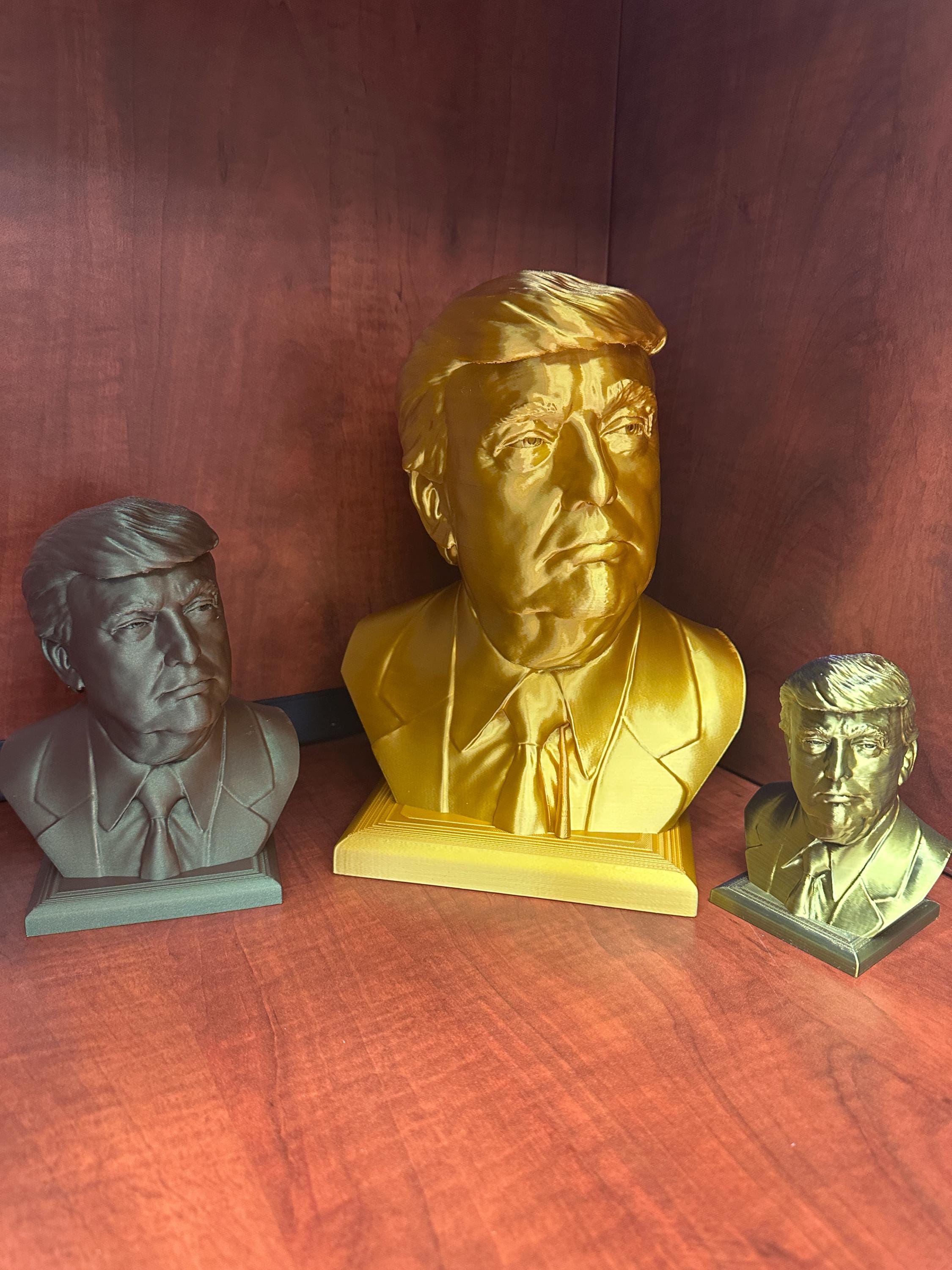 Realistic Miniature Donald Trump Bust - Gift for Political Enthusiasts ...