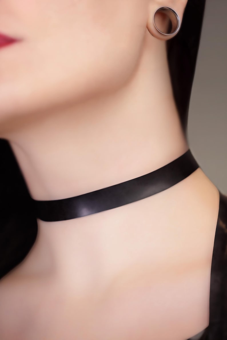 Black Latex Rubber Minimalist Choker - Module Base - Chlorinated - Etsy