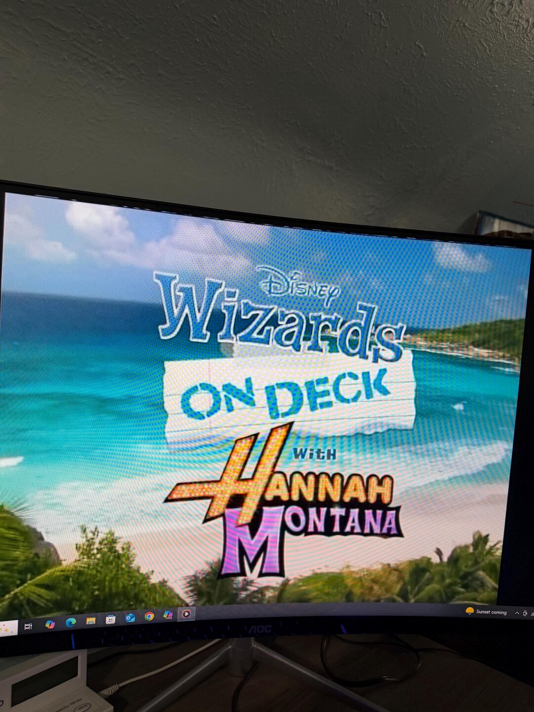 Wizards on Deck With Hannah Montana (7/17/2009) Disney Channel Premiere ...