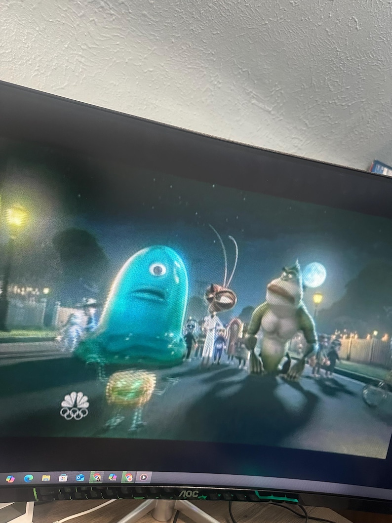 10/28/2009 NBC Monsters Vs Aliens: Pumpkins From Outer Space Halloween ...