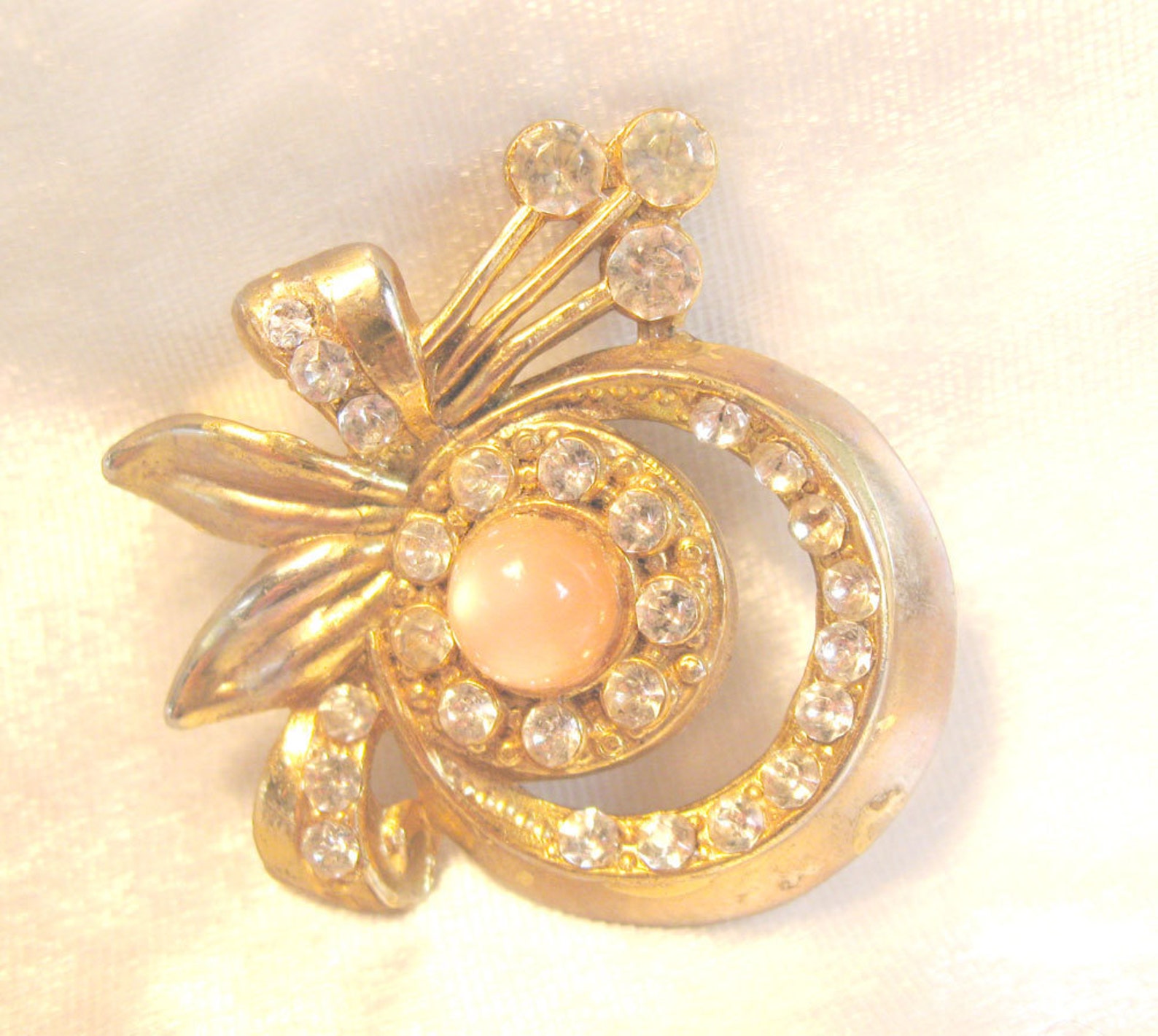 Vintage Pink Moonstone and Rhinestone Pin - Etsy