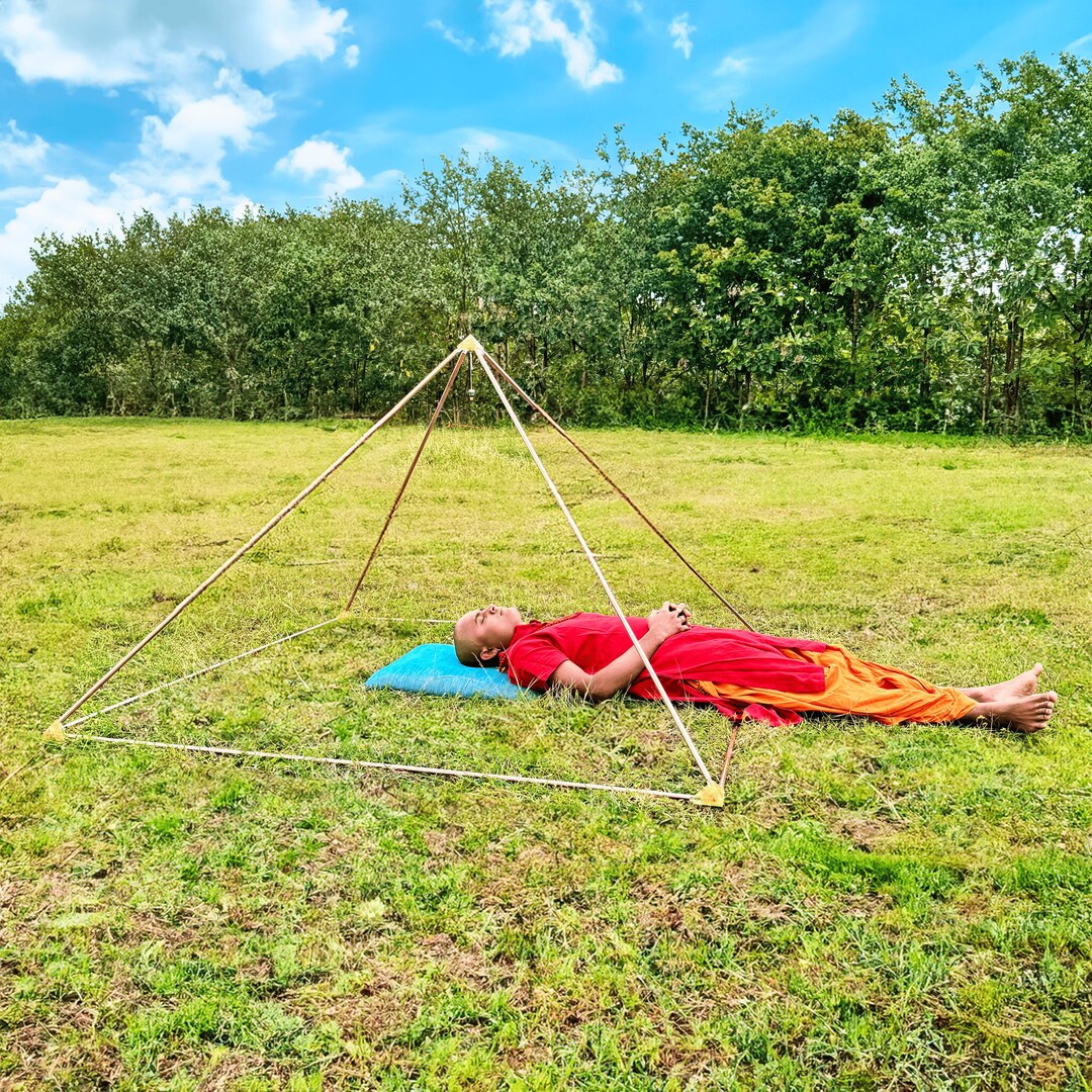 6 Feet Giza Lite Duty Deluxe Pyramid With 5 Orgonite Connector Kit & 8 Maine Pipe - Etsy