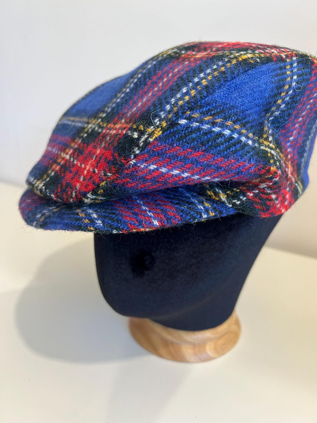 Classic Style Authentic Harris Tweed Flat Caps Royal Stewart Bespoke ...