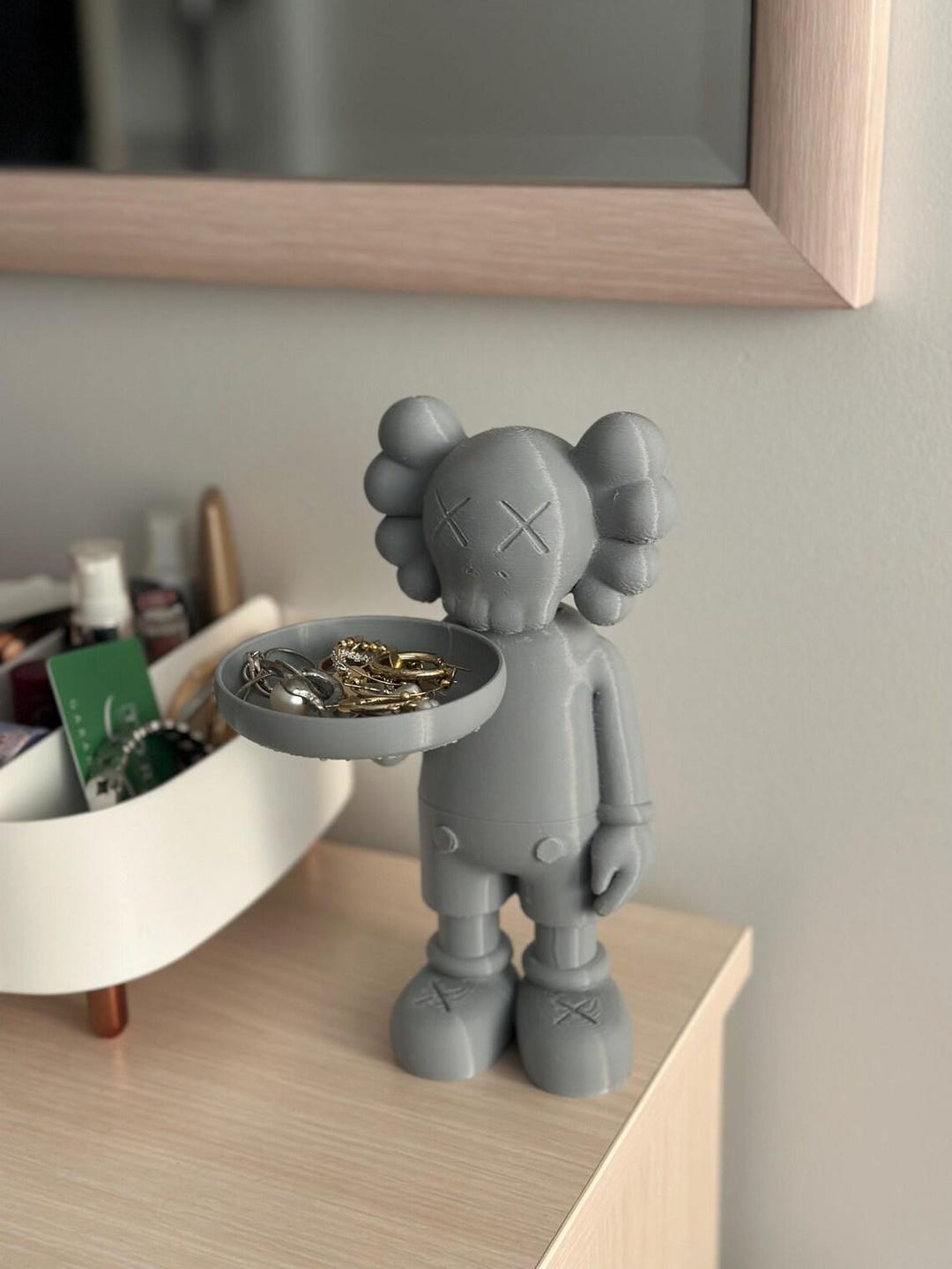 KAWS Tray Holder – Stylish Organizer for Keys, Jewelry, and Small ...