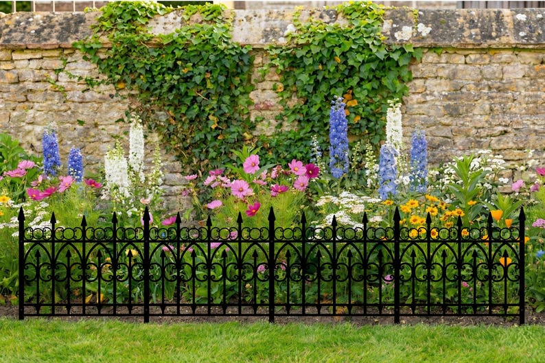 Metal Garden Fence Panels, Decorative Plant Protector, Flower Bed ...