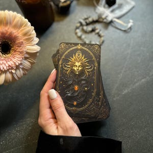 Fortuna Tarot: Mystical Tarot Deck & Valor Bag, 78 Cards Full Deck ...