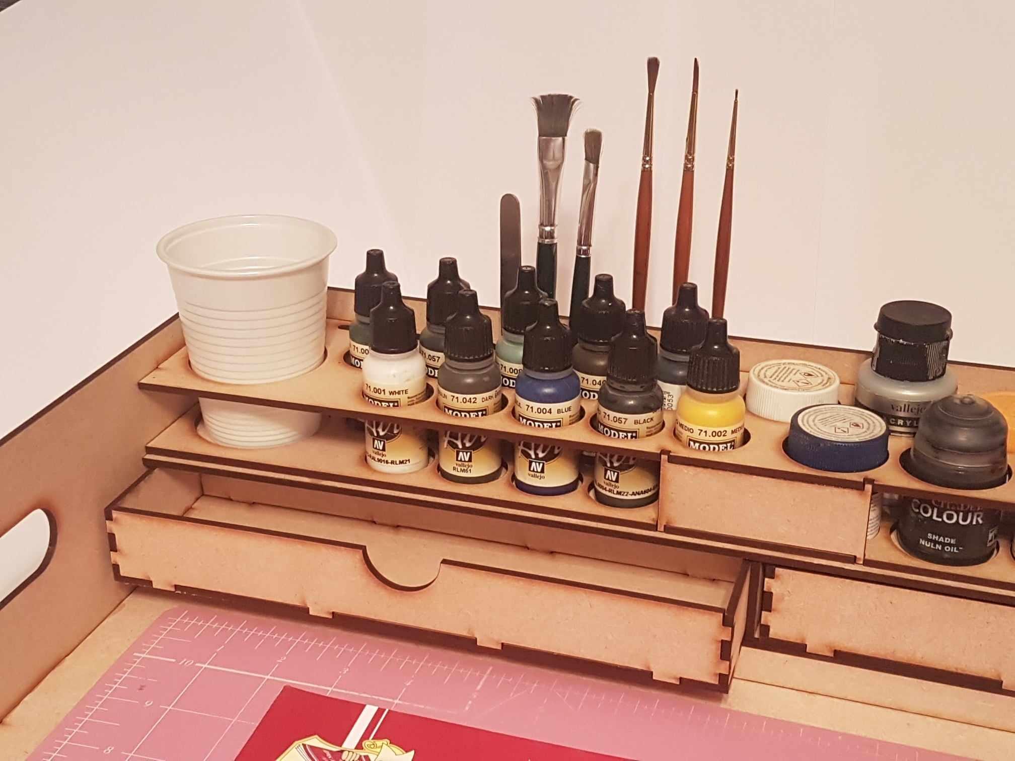 A3 Modeller's Workstation Fits A3 Cutting Mat, Holds Vallejo, AK Paints ...