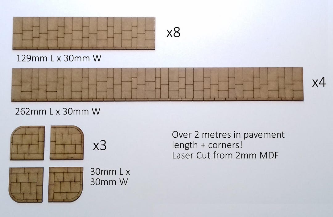 OO Gauge Pavement Sections With 12 Corner Pieces - Over 2 Metres of ...