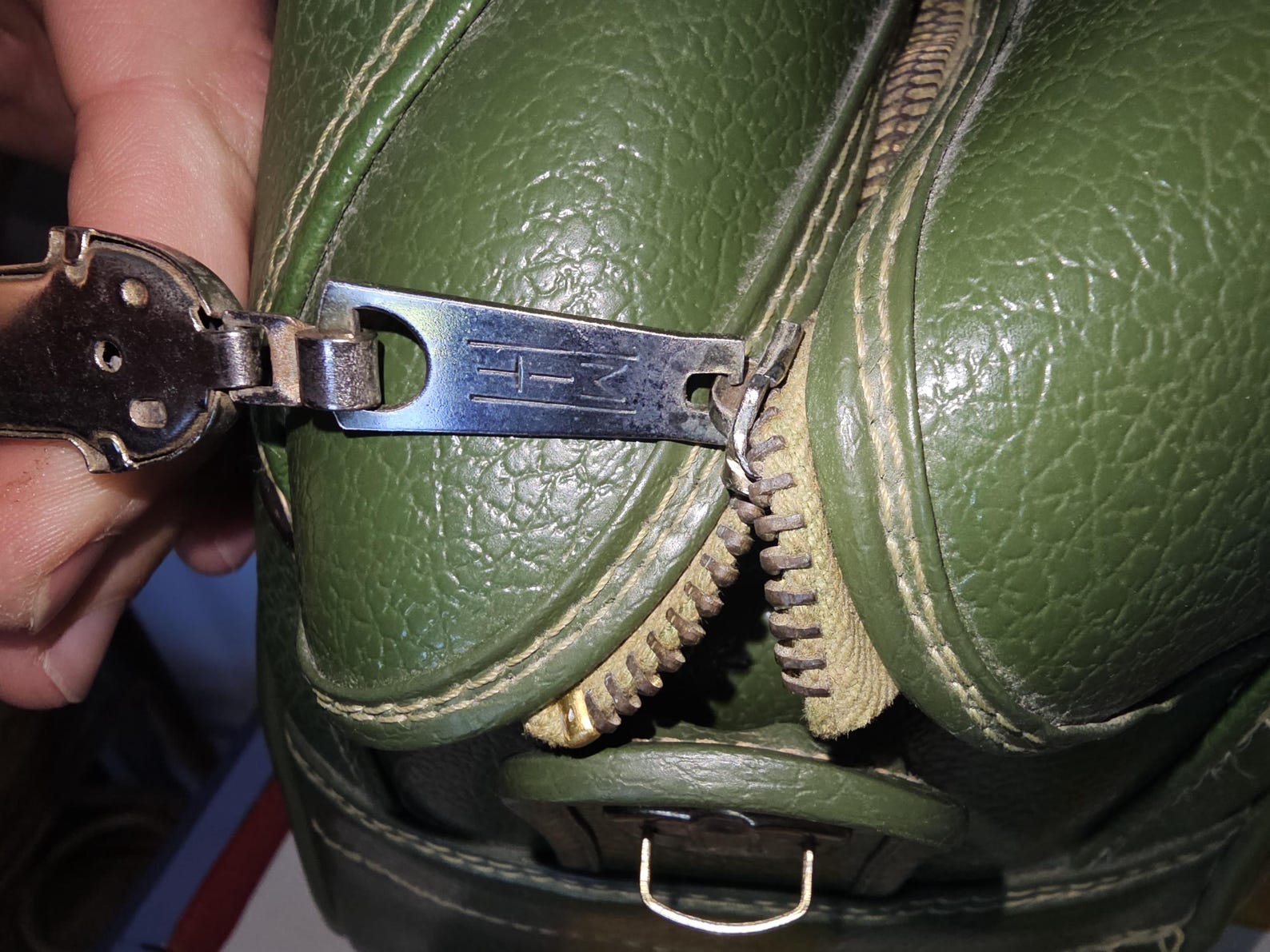 Vintage Green Leather MIT Purse - Etsy