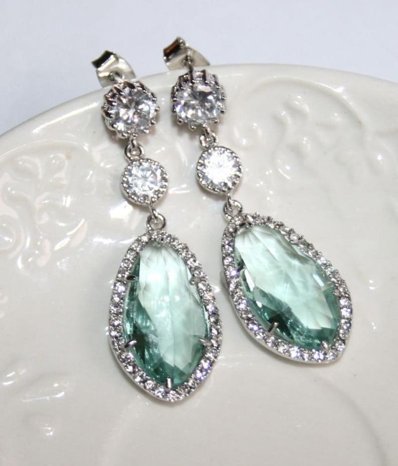 Green Erinite Earring,chandelier Earrings,statement Crystal Peridot ...