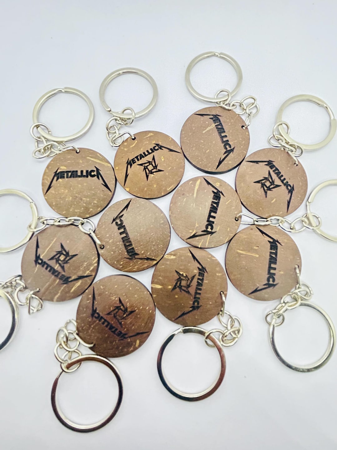 Metallica Metal Band Engraved Coconut Shell Keyring - Keychain ...