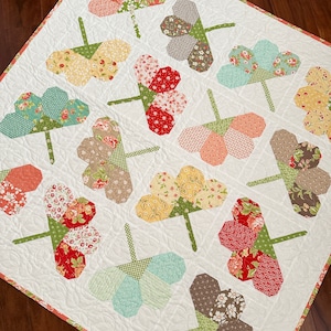 Magnolia Flower Quilt | PDF Pattern | the Pattern Basket - Etsy