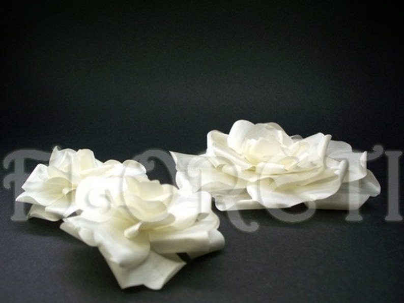 Snow Bride Small Ivory Silk Rose Buds Wedding Hair Flower Clip - Etsy