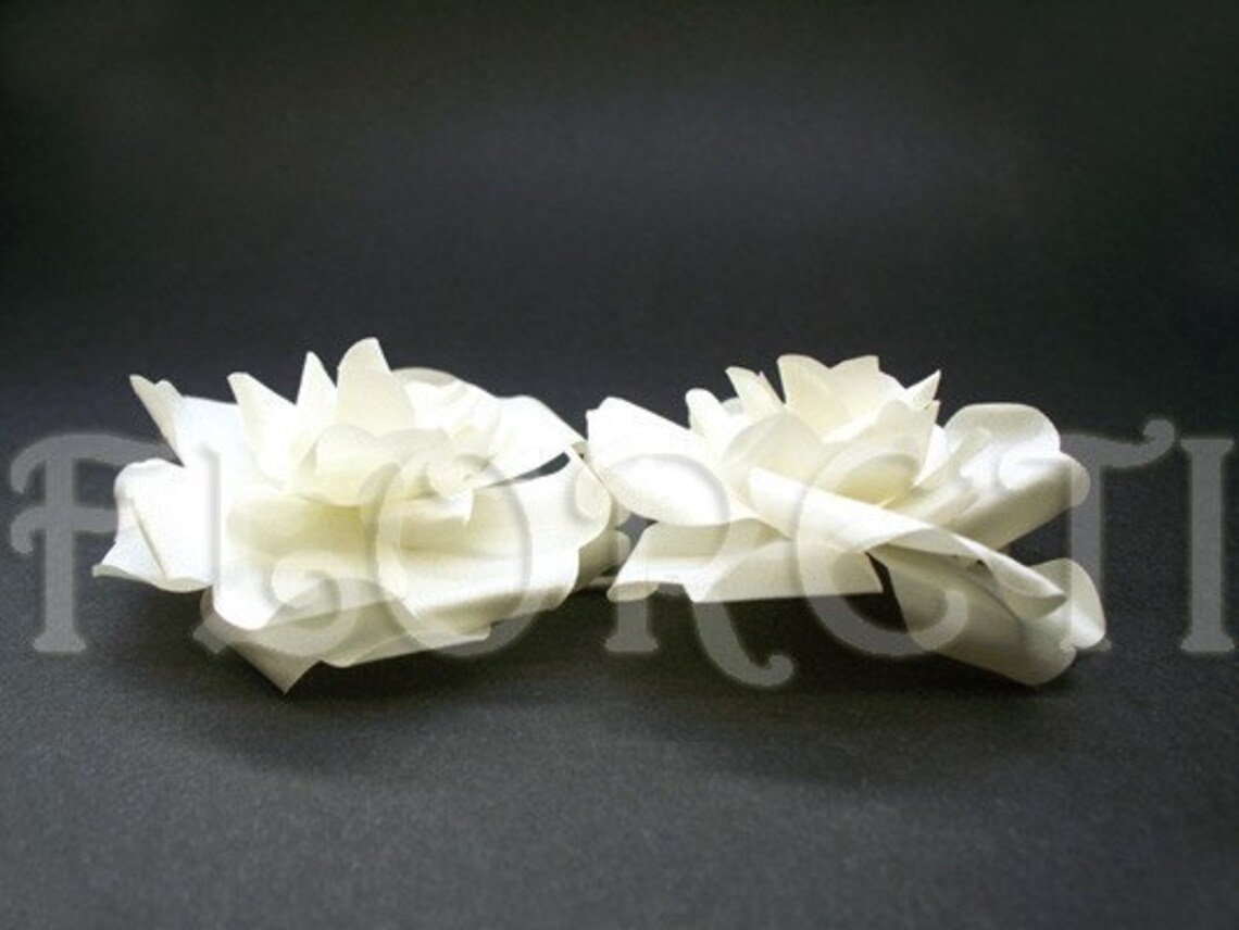 Snow Bride Small Ivory Silk Rose Buds Wedding Hair Flower Clip - Etsy