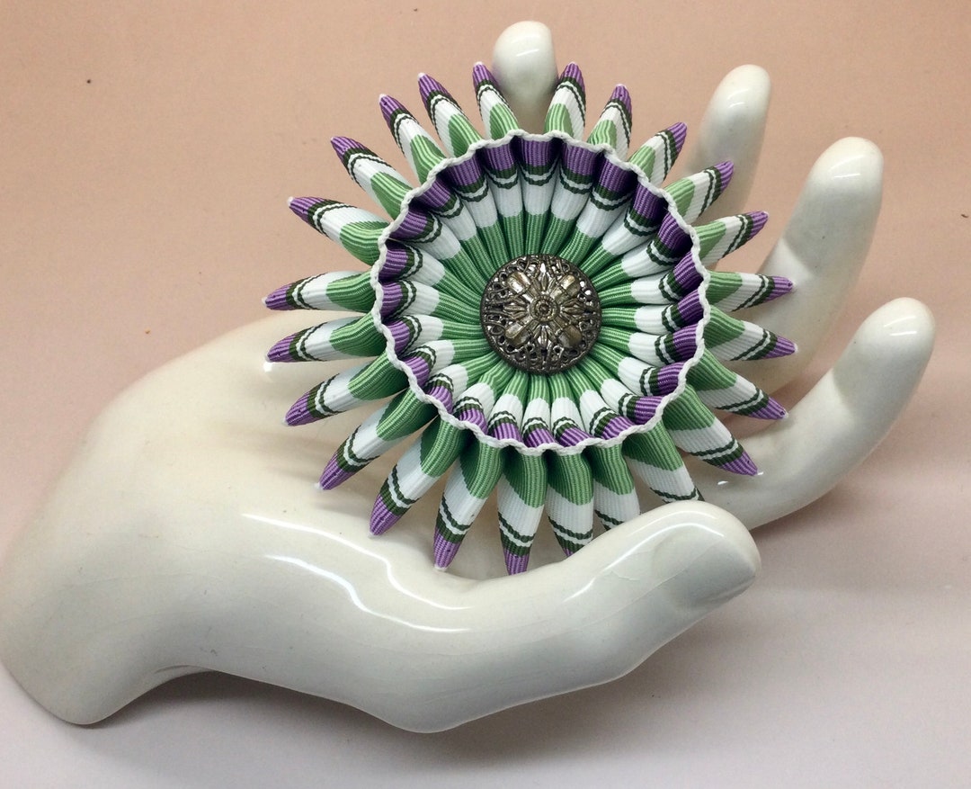 Lavender Green and White Folded Cocarde Cockade Applique - Etsy