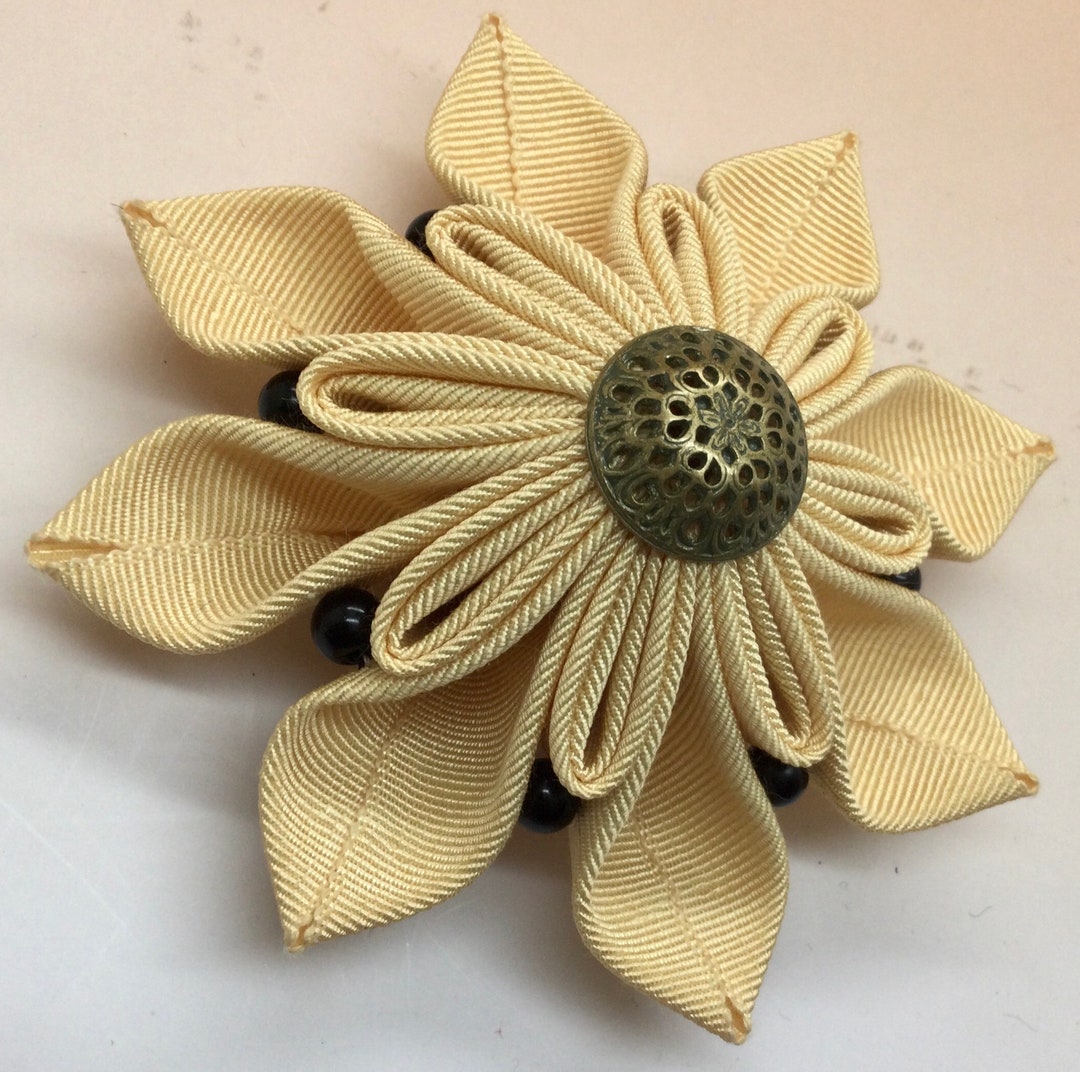 Creamy Yellow Star Cocarde Appliqué Cockade - Etsy