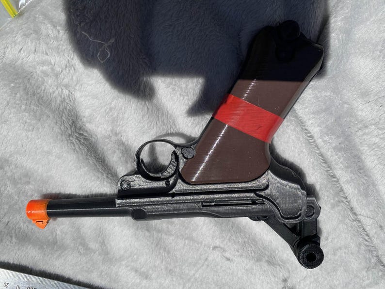 Toy 3D Printed Luger P08 Blaster Shell Ejecting Action, for Cosplay, 1. ...