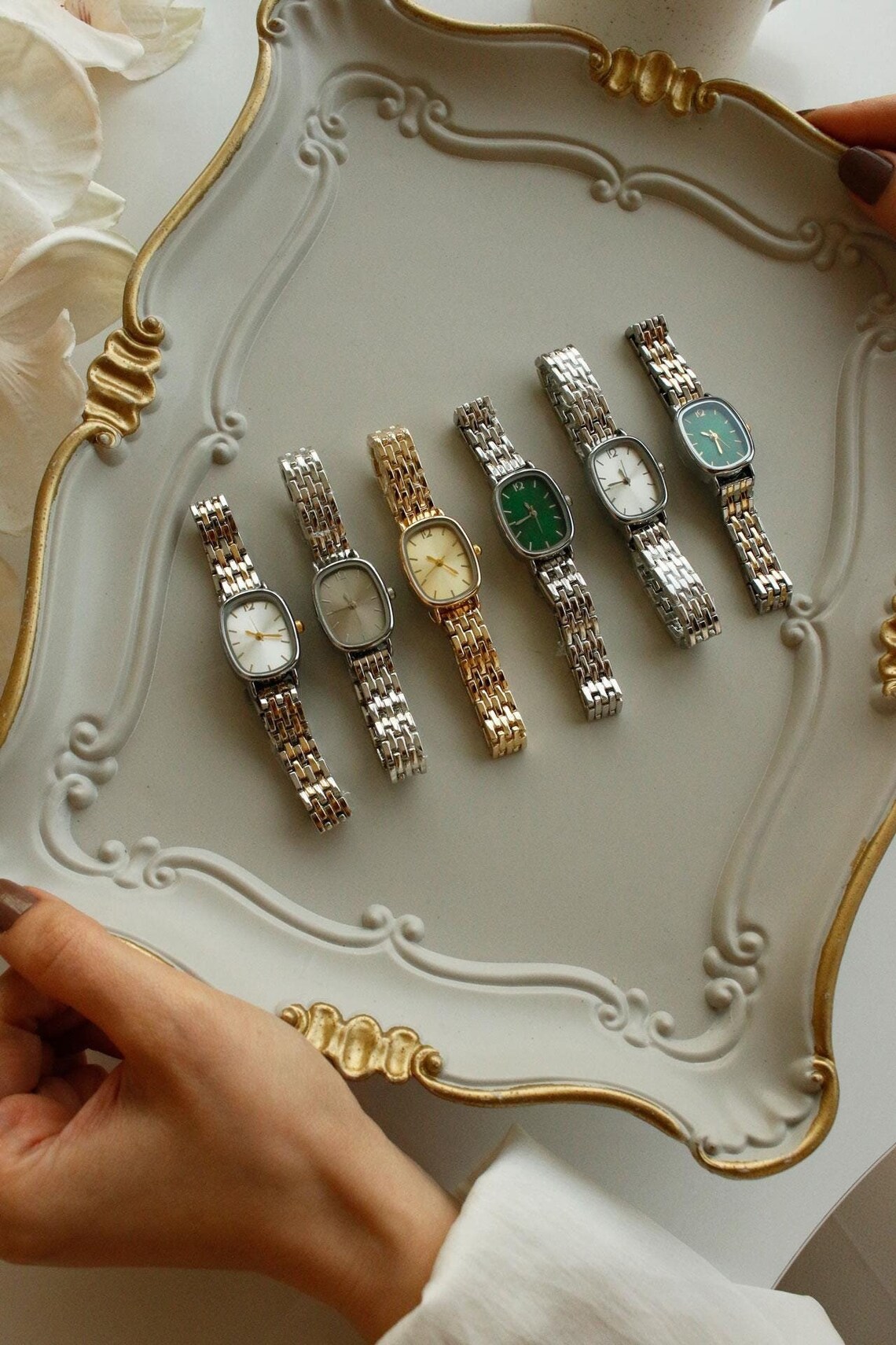 Vintage Wristwatch for Women, Elegant Gift for Her, Retro Timeless ...