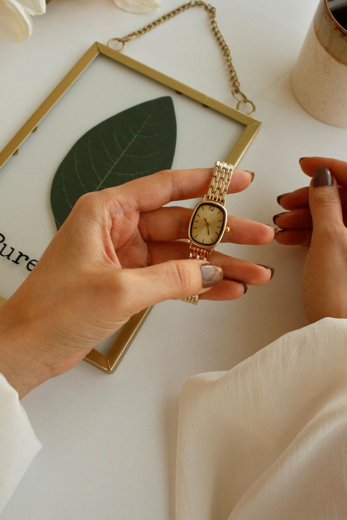 Vintage Wristwatch for Women, Elegant Gift for Her, Retro Timeless ...